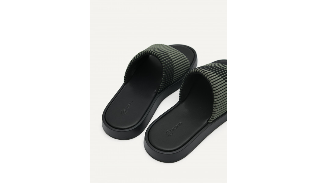 rePEDRO Pleated Slides |PEDRO