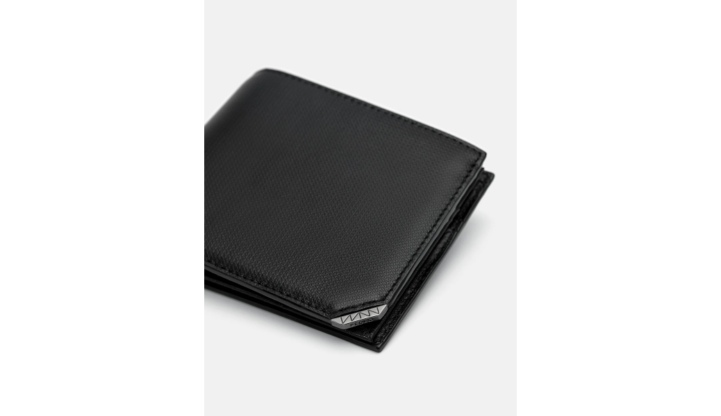 Leather Bi-Fold Flip Wallet in Pixel