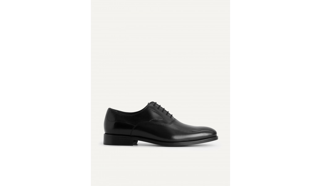 Leather Pointed Round Toe Oxfords